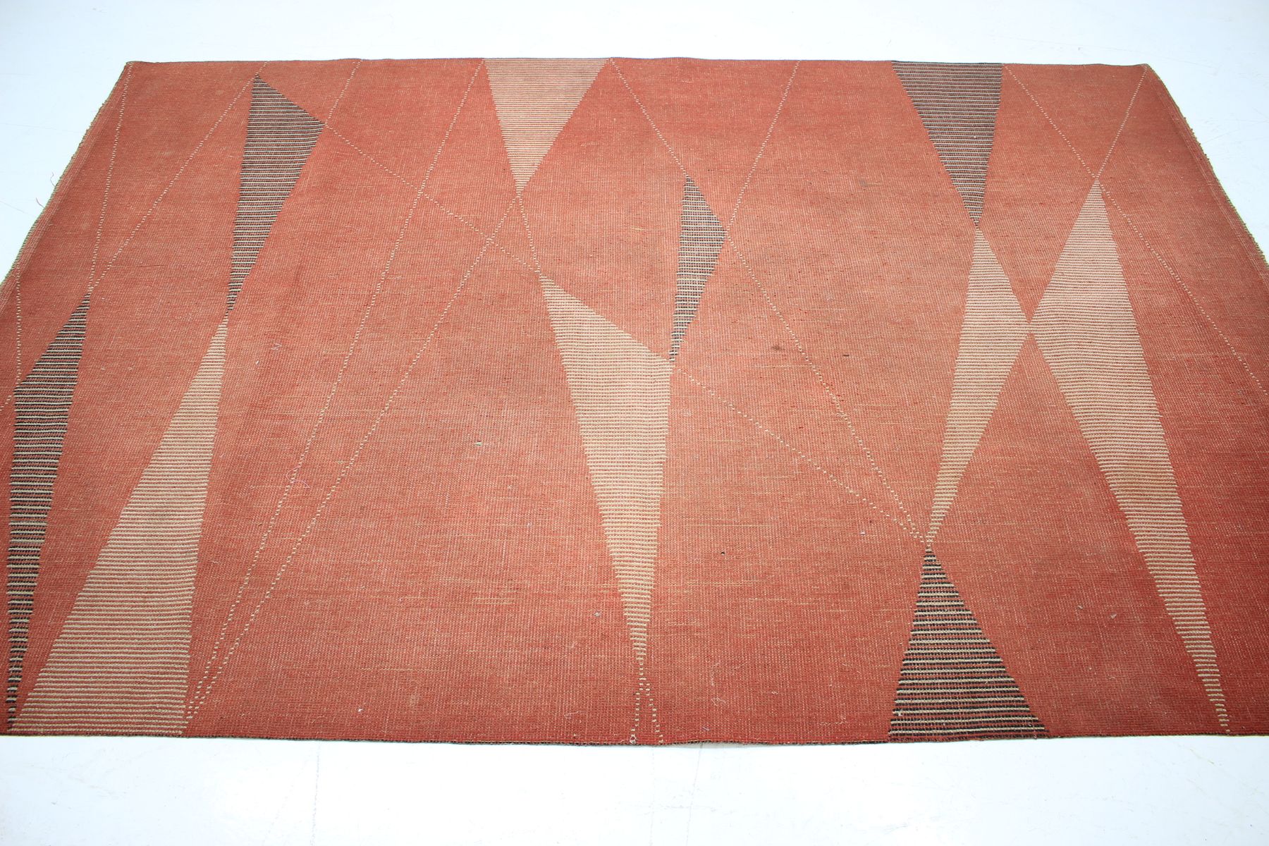 Mid-Century Teppich mit geometrischem Muster, 1950er bei Pamono kaufen