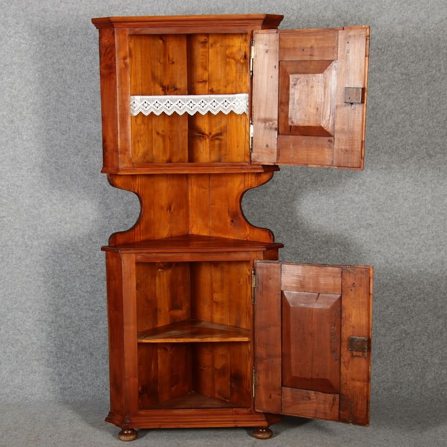 Antique German Biedermeier Corner Cabinet for sale at Pamono