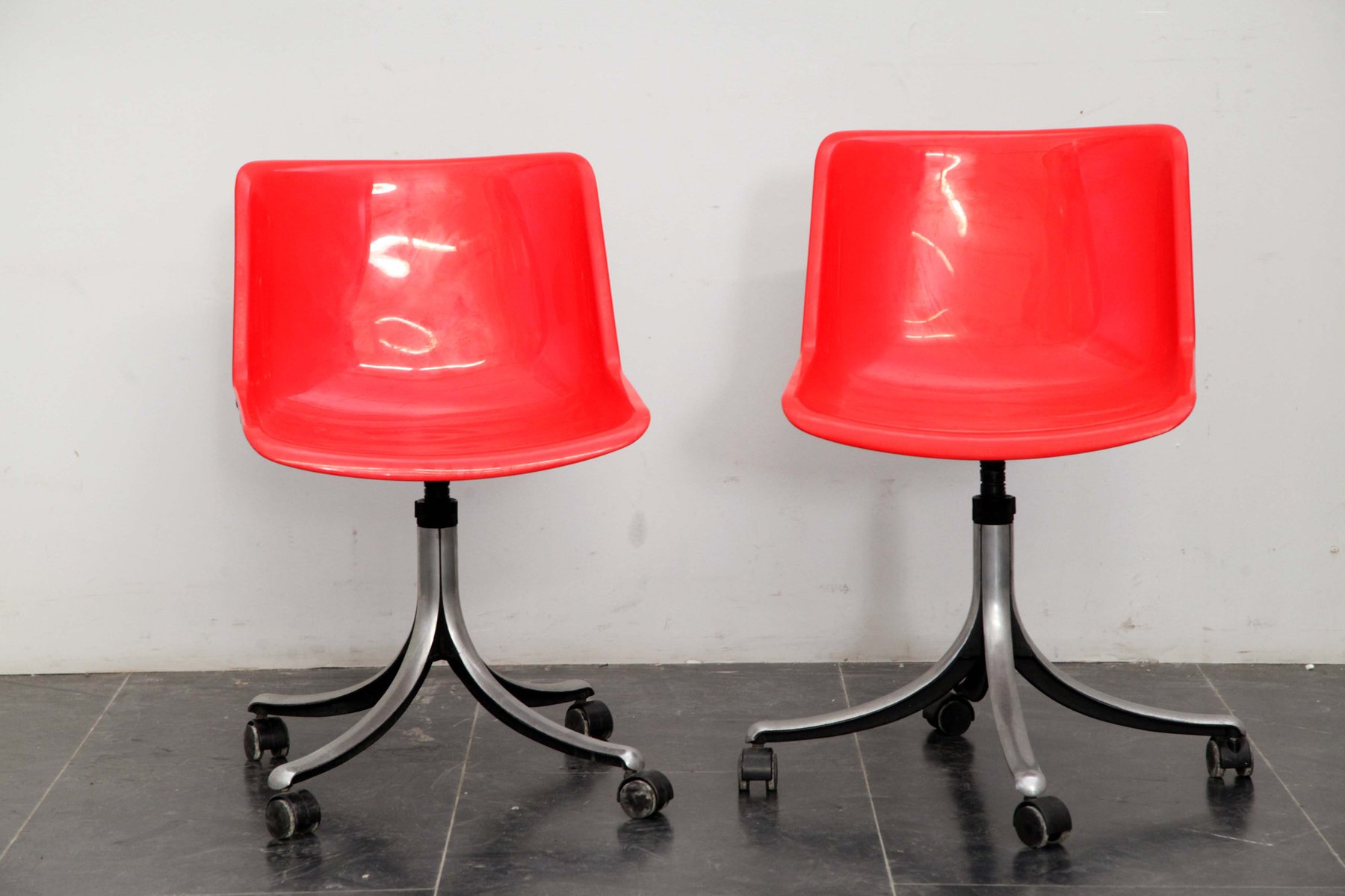 Set of Modus Swivel Chairs by Osvaldo Borsani for Tecno, 1970s for sale ...