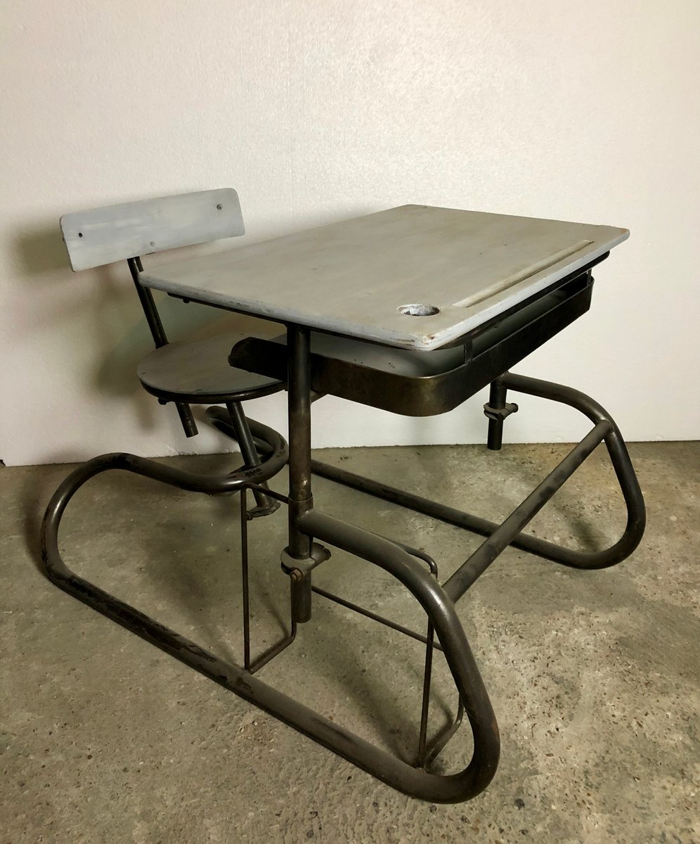 Vintage American School Desk for sale at Pamono