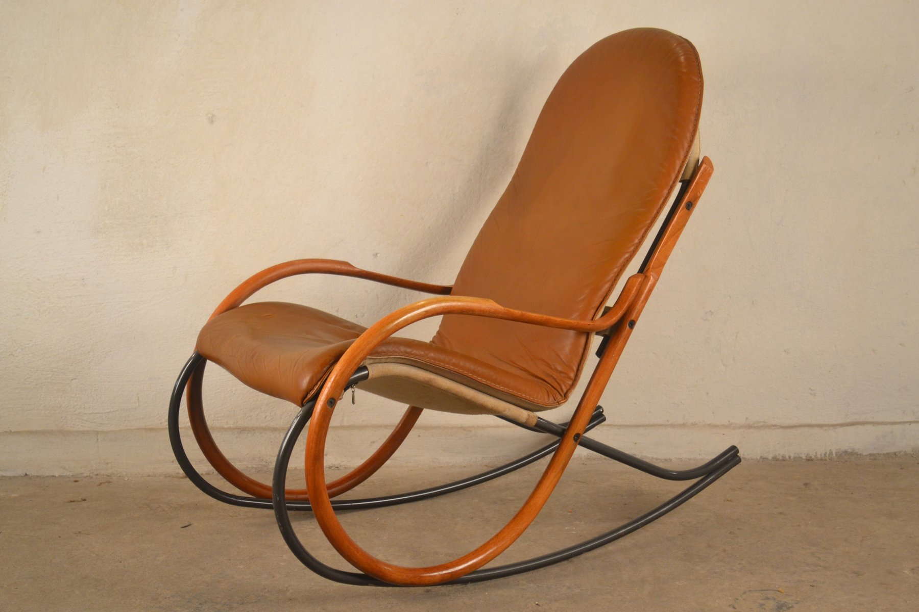 Swiss Rocking Chair by Paul Tuttle for Strässle, 1970s for sale at Pamono