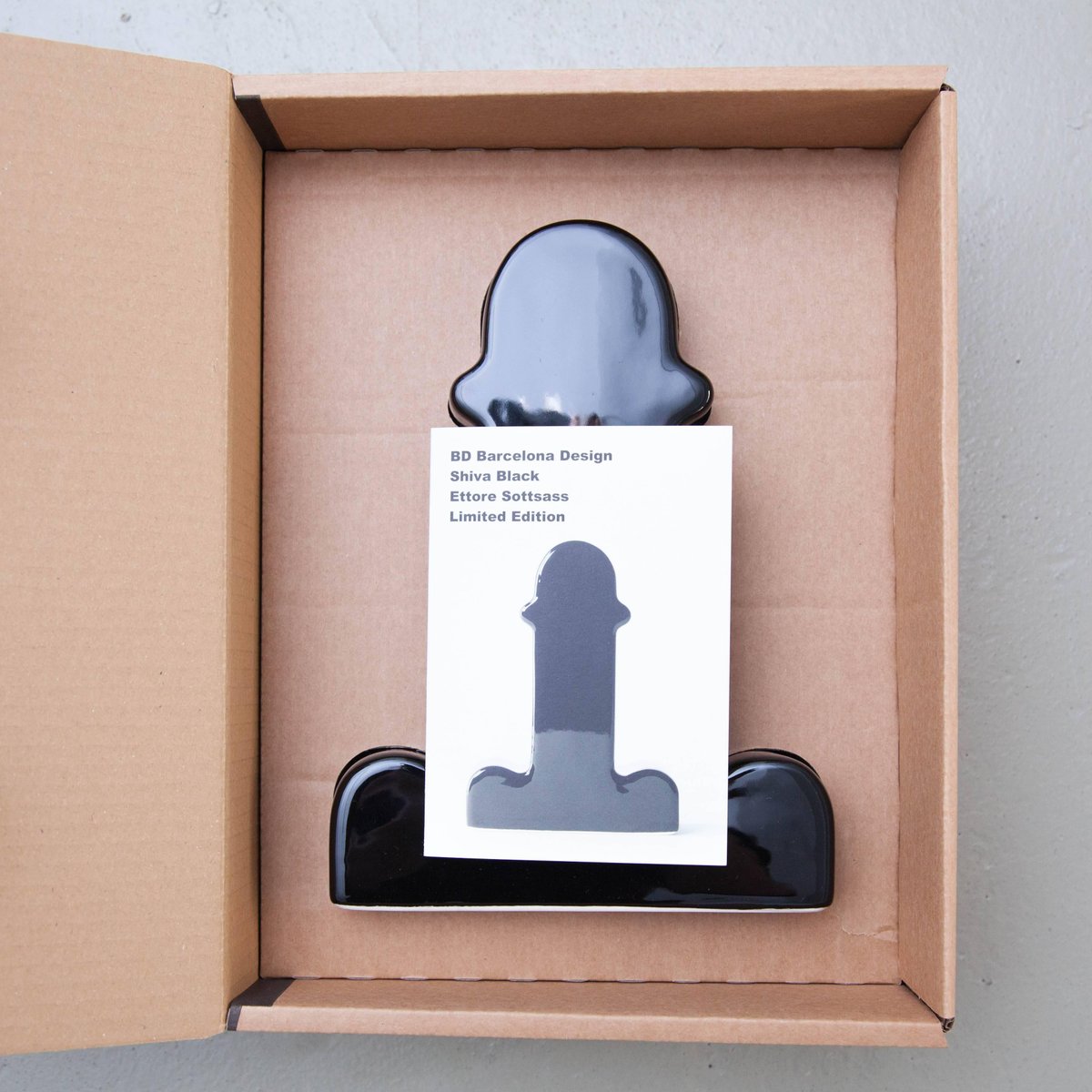 Model 73/100 Shiva Black Vase by Ettore Sottsass for BD Barcelona for ...