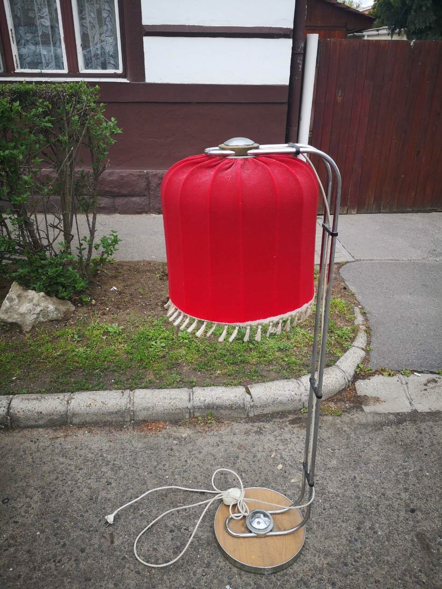 Lampadaire Mid-Century en Chrome Plaqué avec Abat-Jour Rouge, 1960s en ...