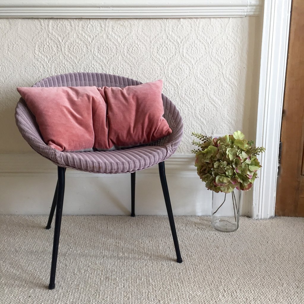 Vintage Lilac Wicker Lounge Chair from Lusty Lloyd Loom for sale at Pamono