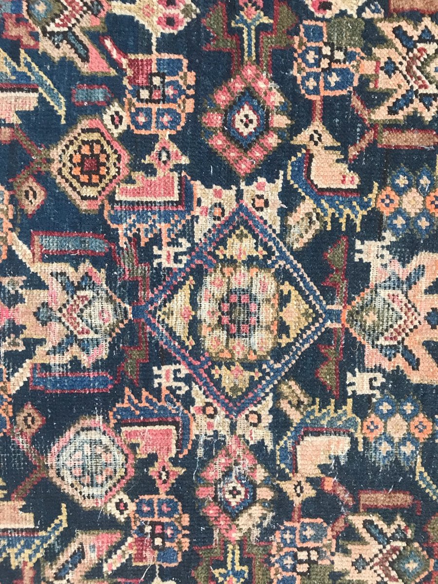 Antique Middle Eastern Rug for sale at Pamono