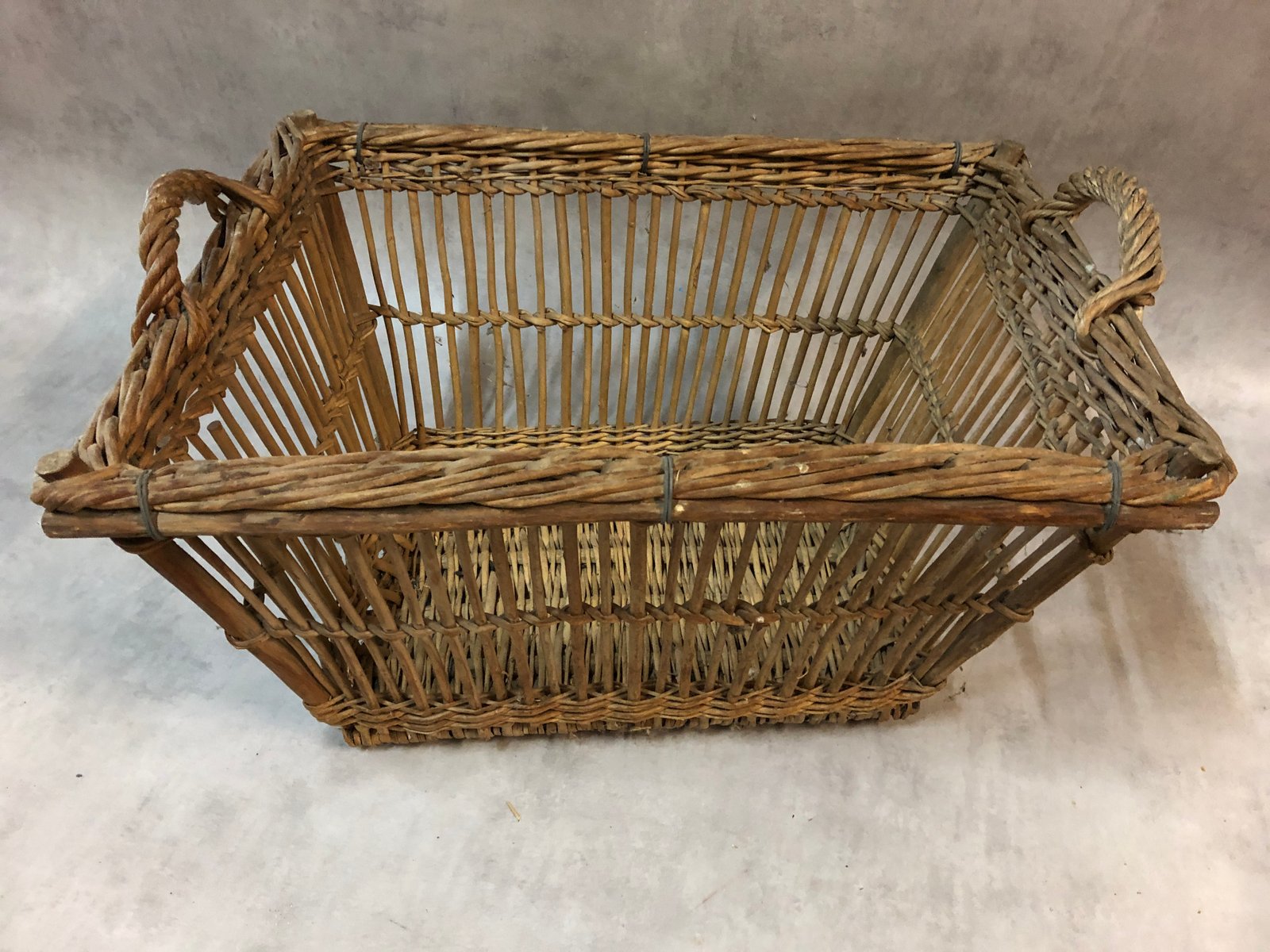 Antique Wicker Baskets, Set of 2 for sale at Pamono
