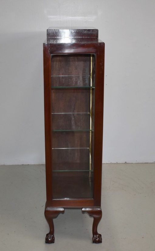 Vintage English Mahogany Veneer Chippendale Display Case for sale at Pamono