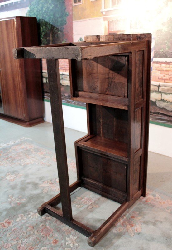 Antique Chestnut Desk for sale at Pamono