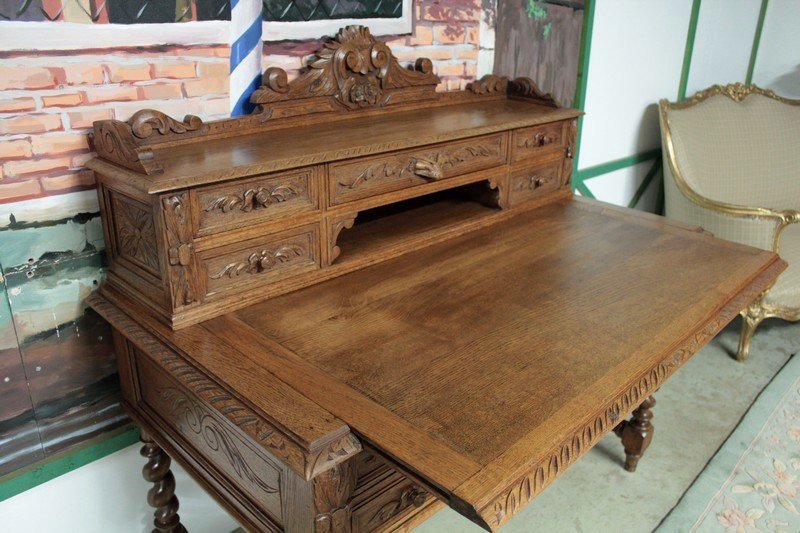 Vintage Louis XIII Style Oak Desk for sale at Pamono