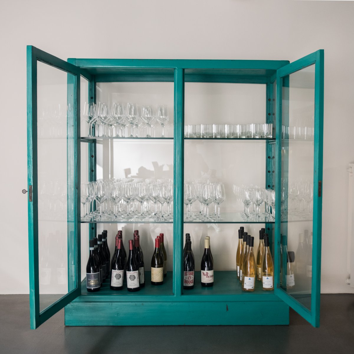 Green Display Cabinet, 1930s for sale at Pamono