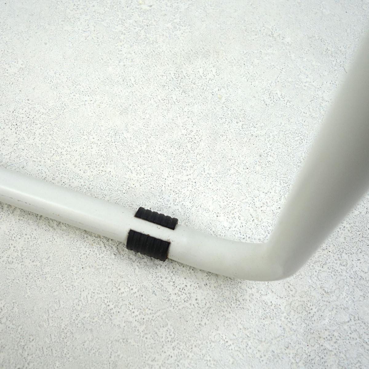 Vintage Tisch mit Hockern aus Kautschuk & Stahl, 5er Set bei Pamono kaufen