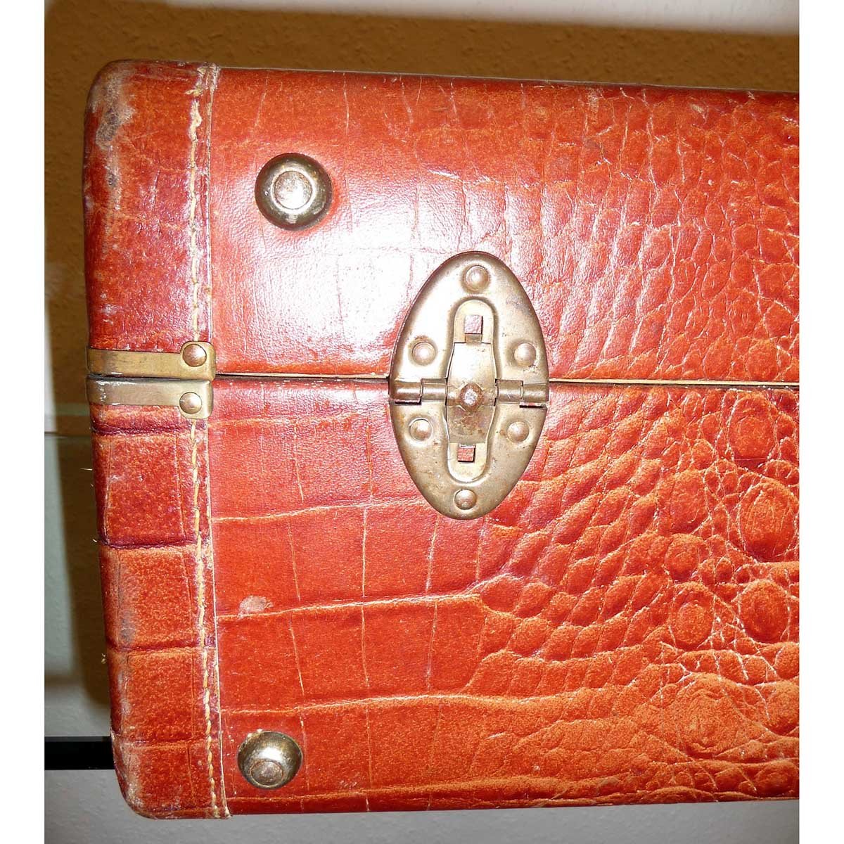 Koffer aus Leder von Dionite, 1950er bei Pamono kaufen