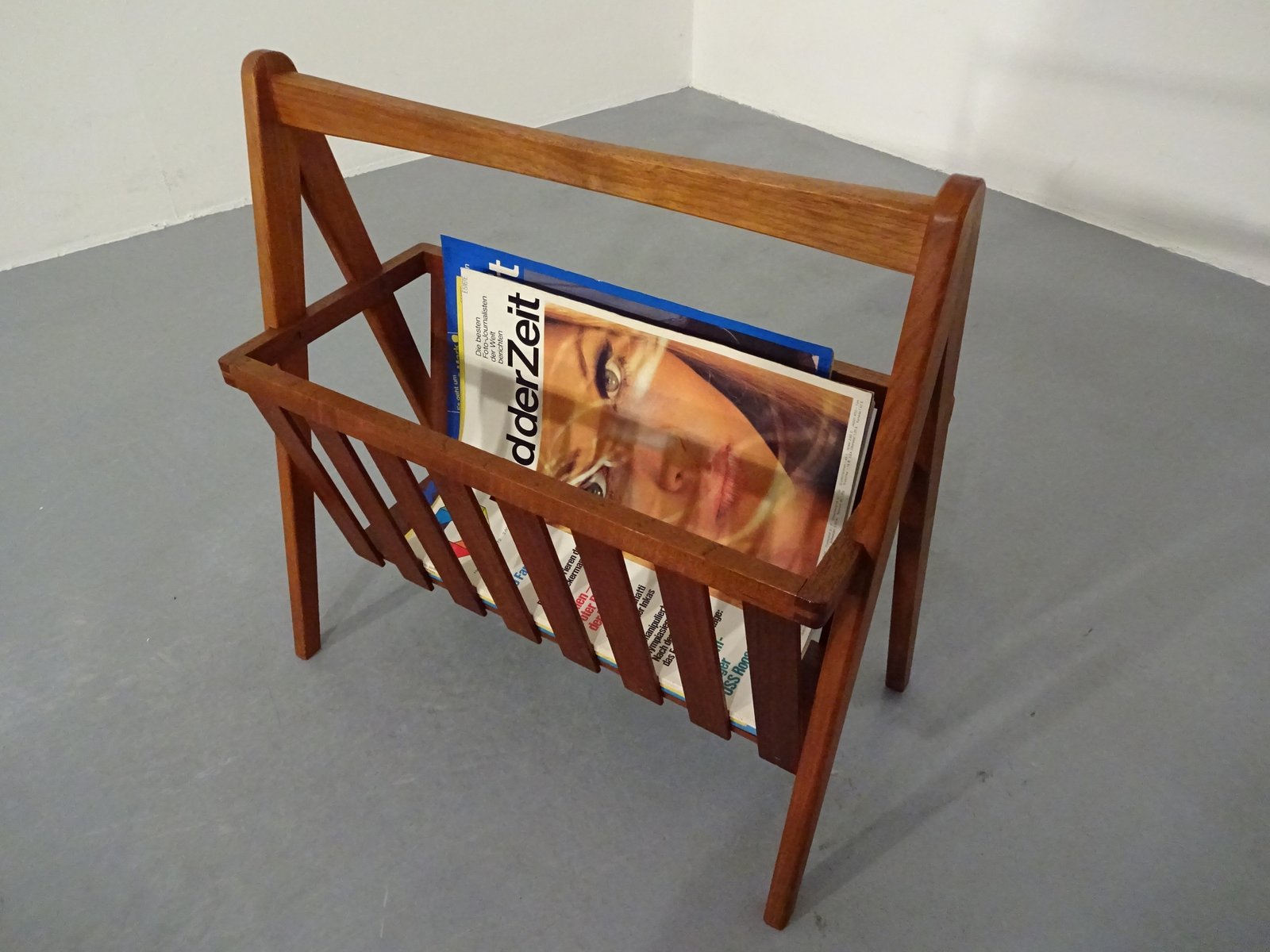 Danish Teak Magazine Rack, 1960s for sale at Pamono