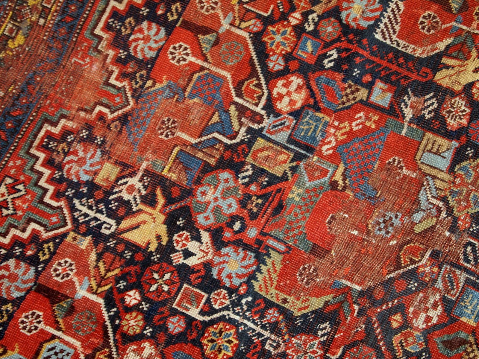 Antique Middle Eastern Carpet for sale at Pamono