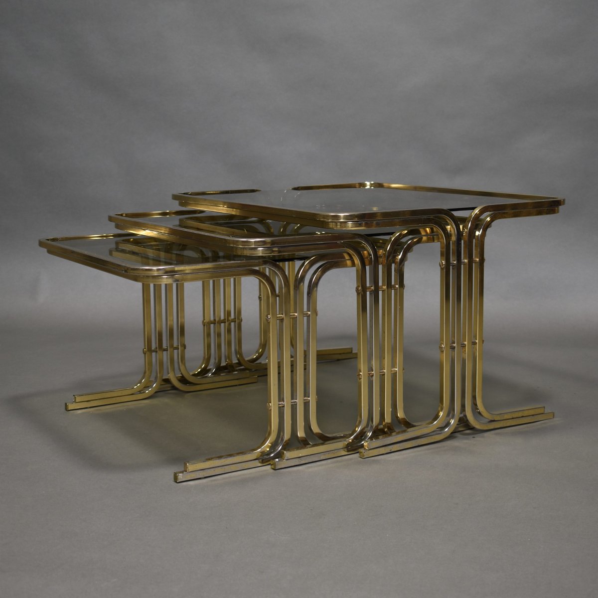 Mid-Century Italian Nesting Tables, 1970s, Set of 3 for sale at Pamono