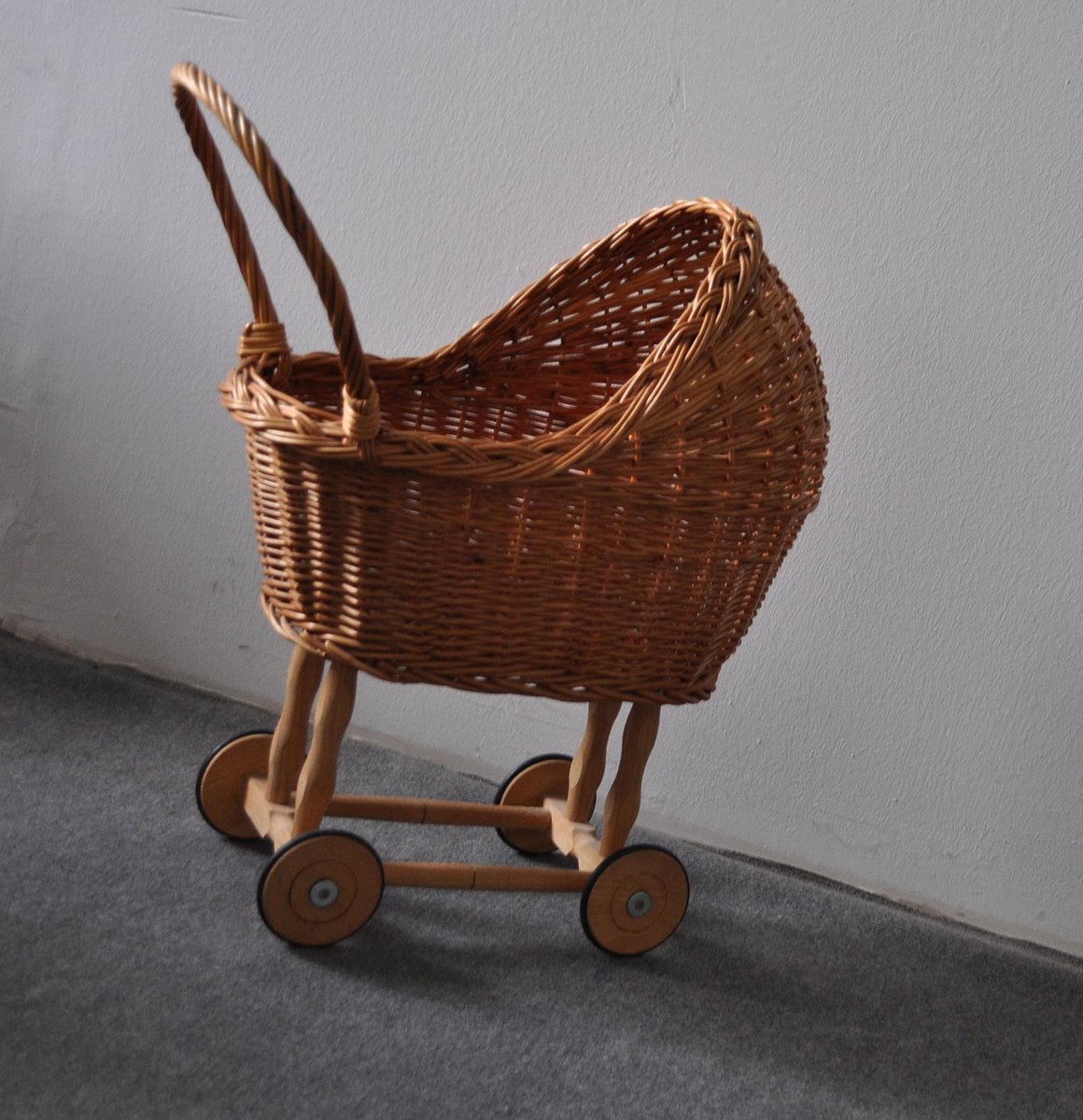 Antique Wicker Toy Pram for sale at Pamono