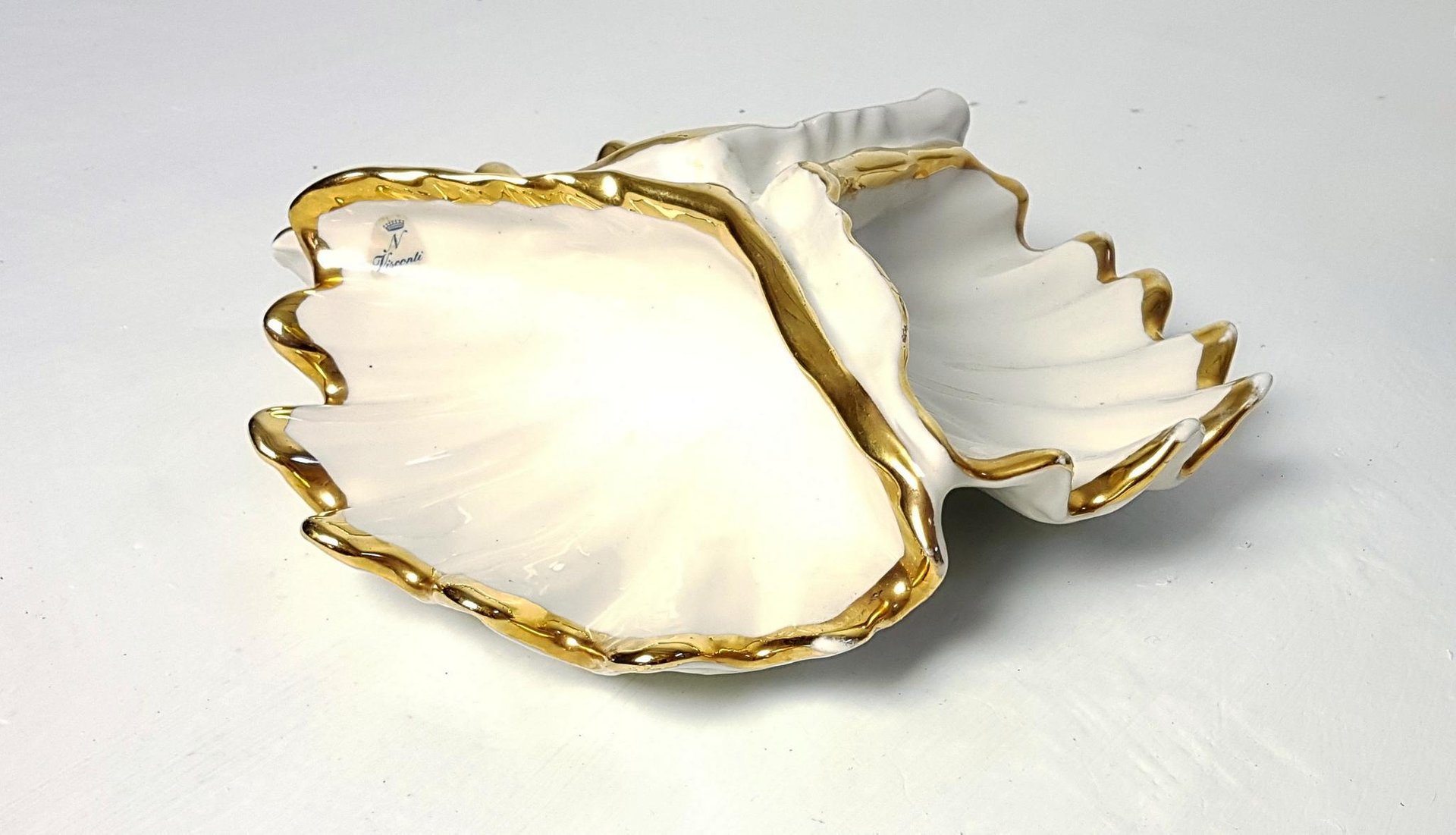 Italian Porcelain Clam Shell Bowl by Capo di Monte, 1960s for sale at ...