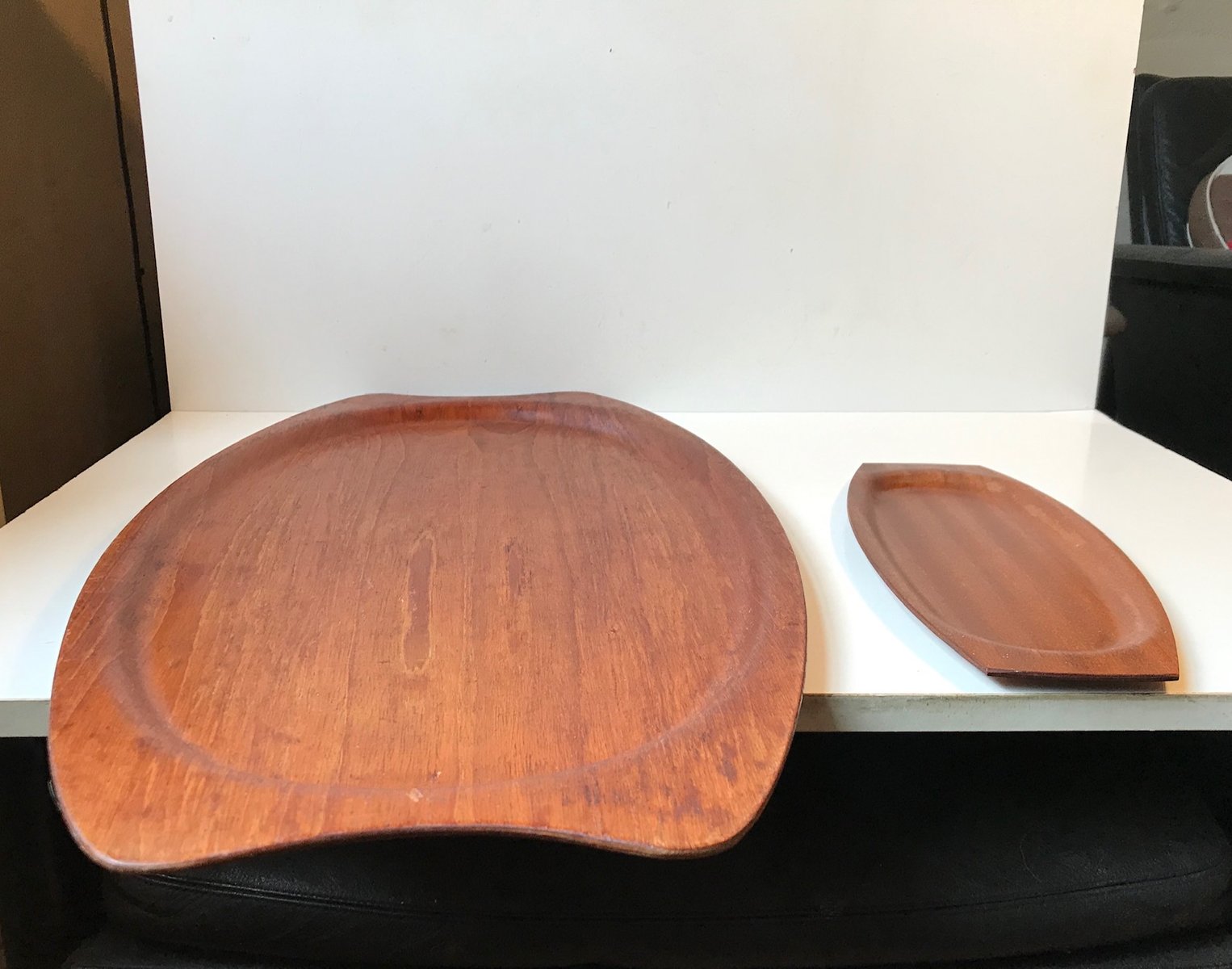 Large & Small Teak Veneer Serving Trays from Silva, 1960s, Set of 2 for ...