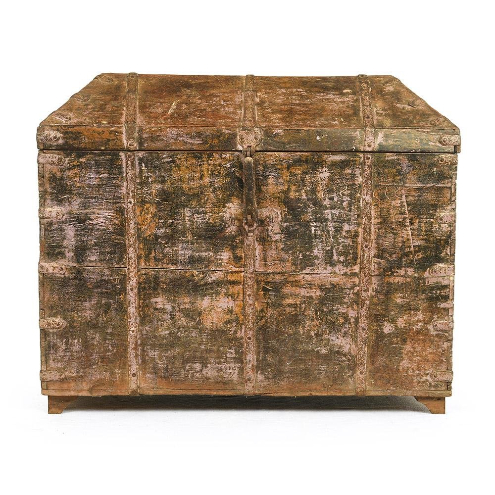 Antique Wooden Chest, 1920s for sale at Pamono