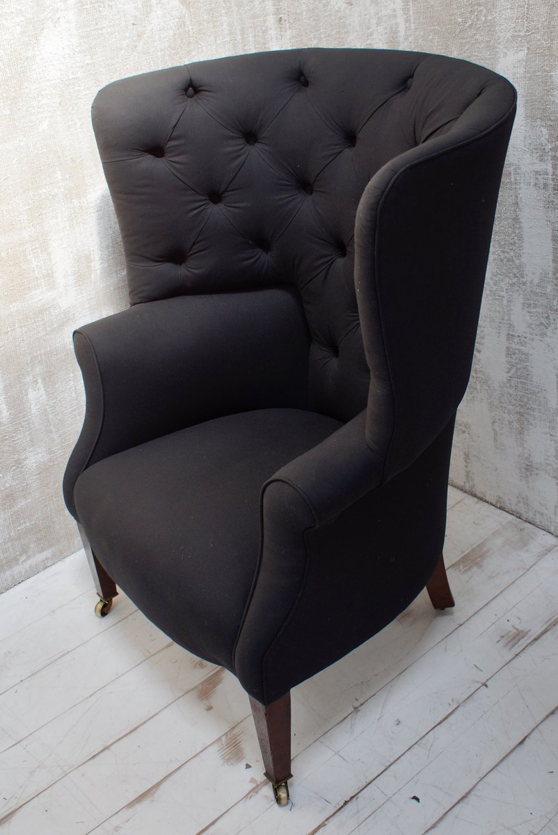 Georgian Deep Button Back Wing Chair for sale at Pamono