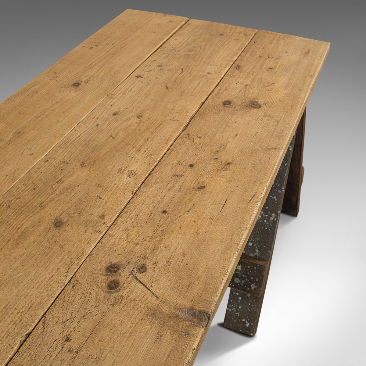 Large Vintage English Pinewood Table, 1970s for sale at Pamono