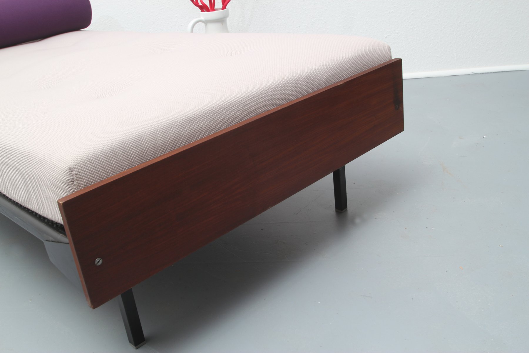 Vintage White & Purple Daybed for sale at Pamono