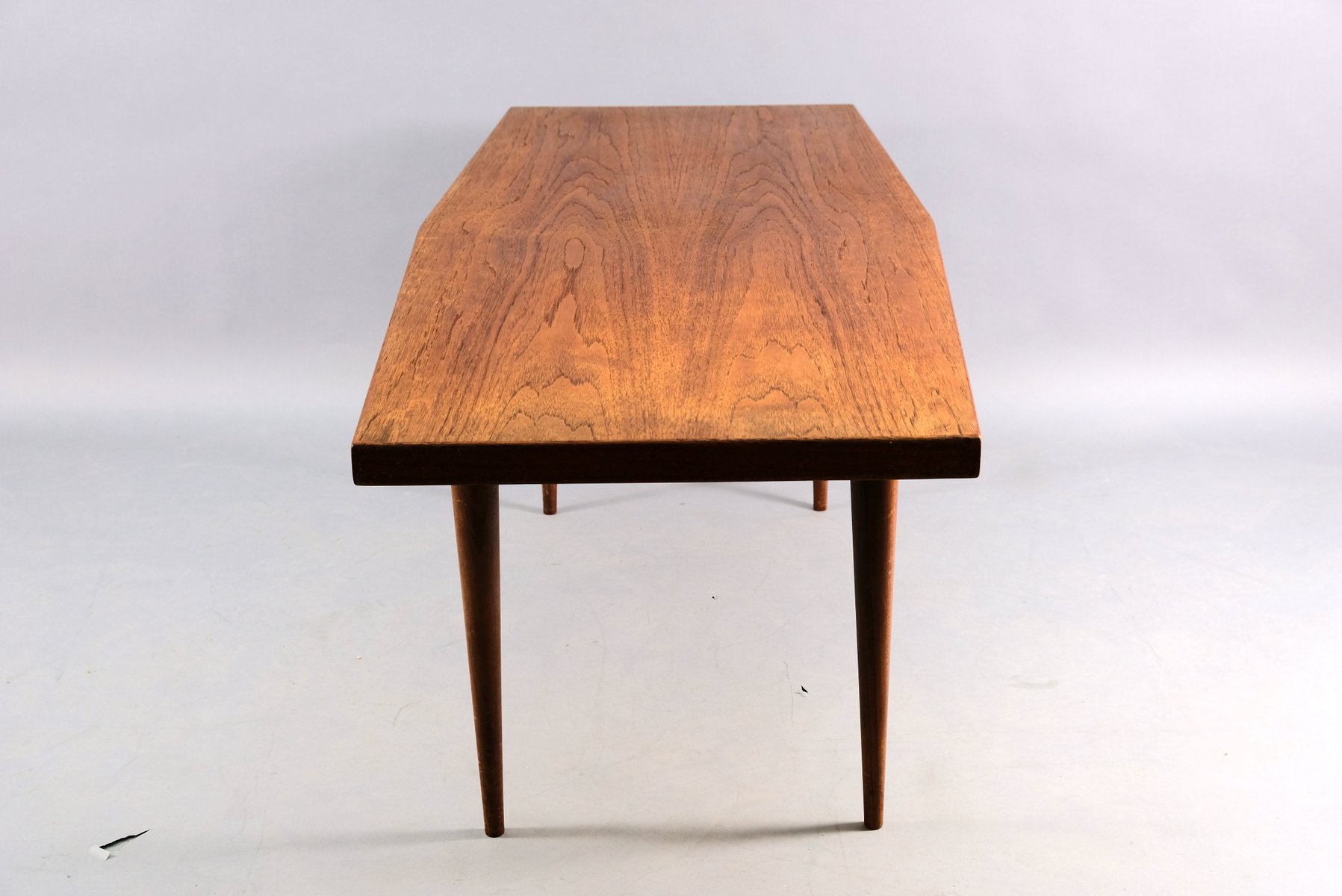 Table Basse Trapézoïdale Vintage en Teck, Allemagne, 1960s en vente sur ...