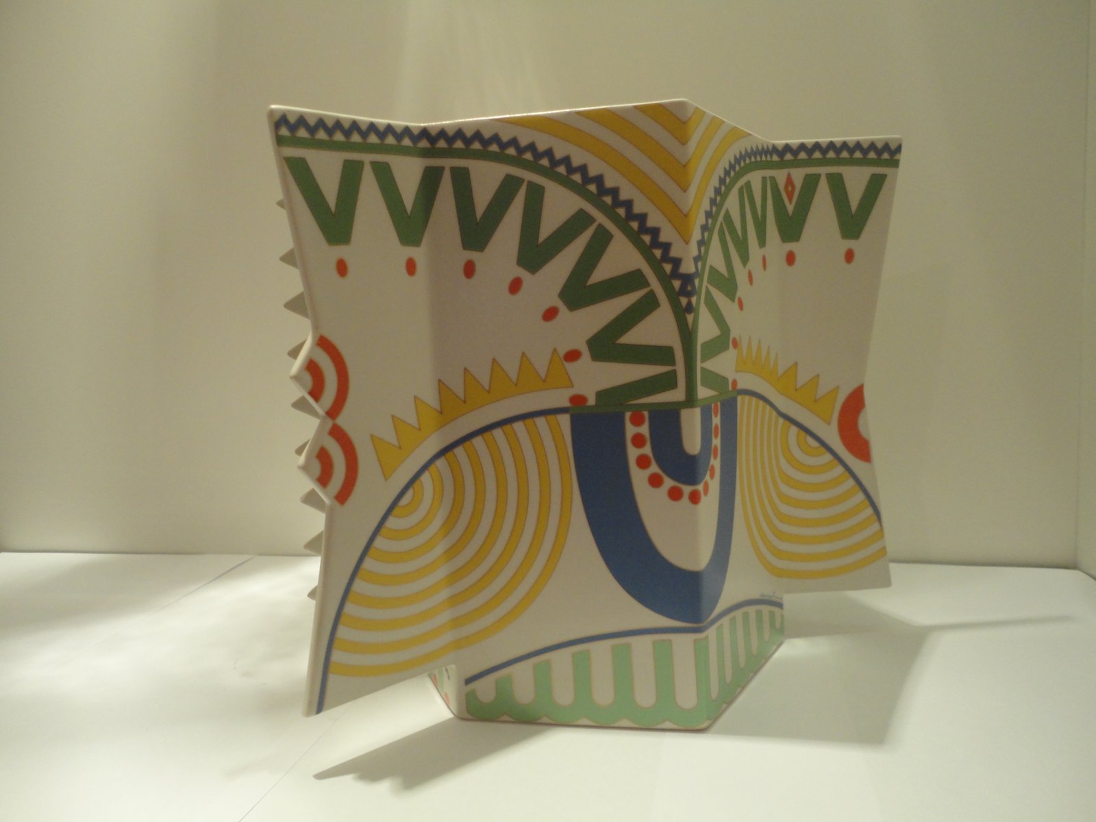 Sculpture de Vase en Porcelaine par Fiume Laura pour Rosenthal, 1970s ...