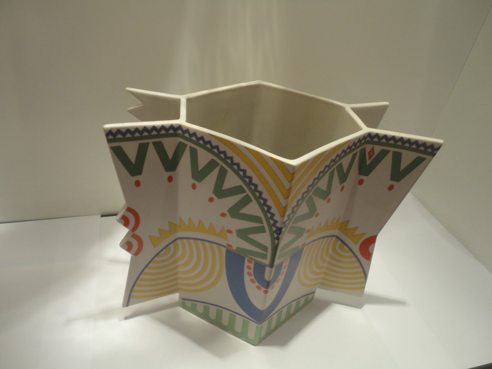 Sculpture de Vase en Porcelaine par Fiume Laura pour Rosenthal, 1970s ...