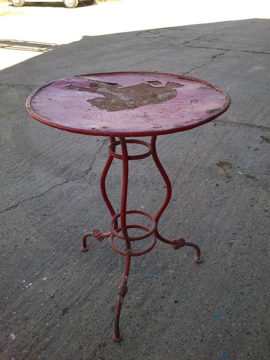 Vintage Red Bistro Table, 1950s for sale at Pamono