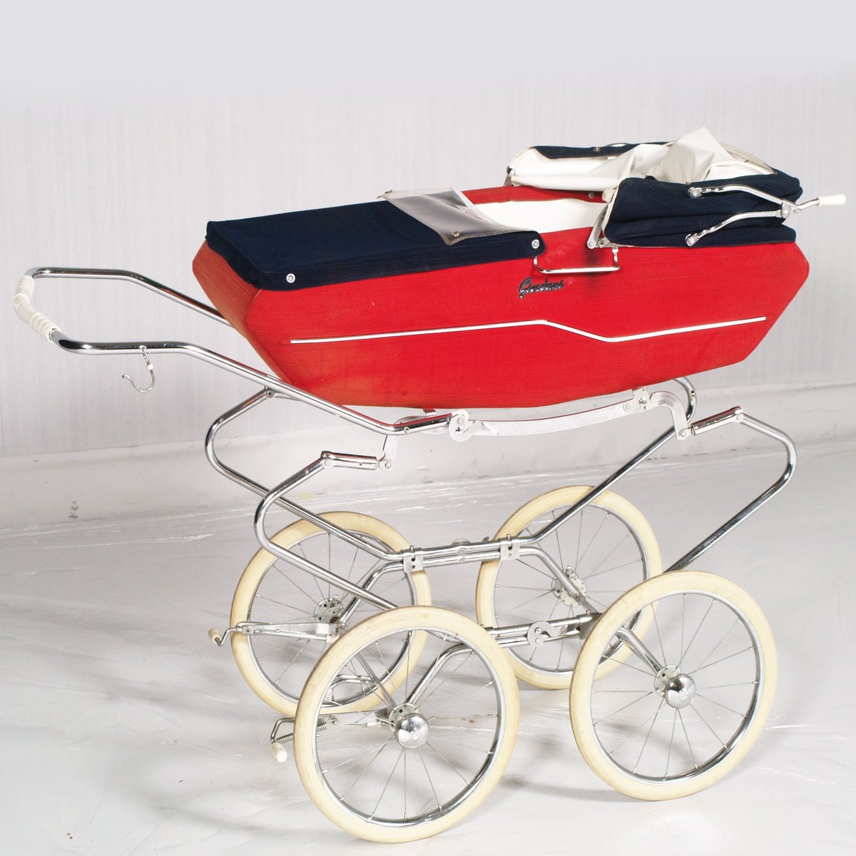 Mid-Century Italian Baby Carriage Pram Storage from Giordani, 1950s for ...