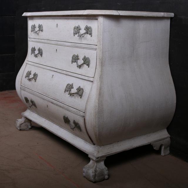 Dutch Bombe Commode, 1790s for sale at Pamono