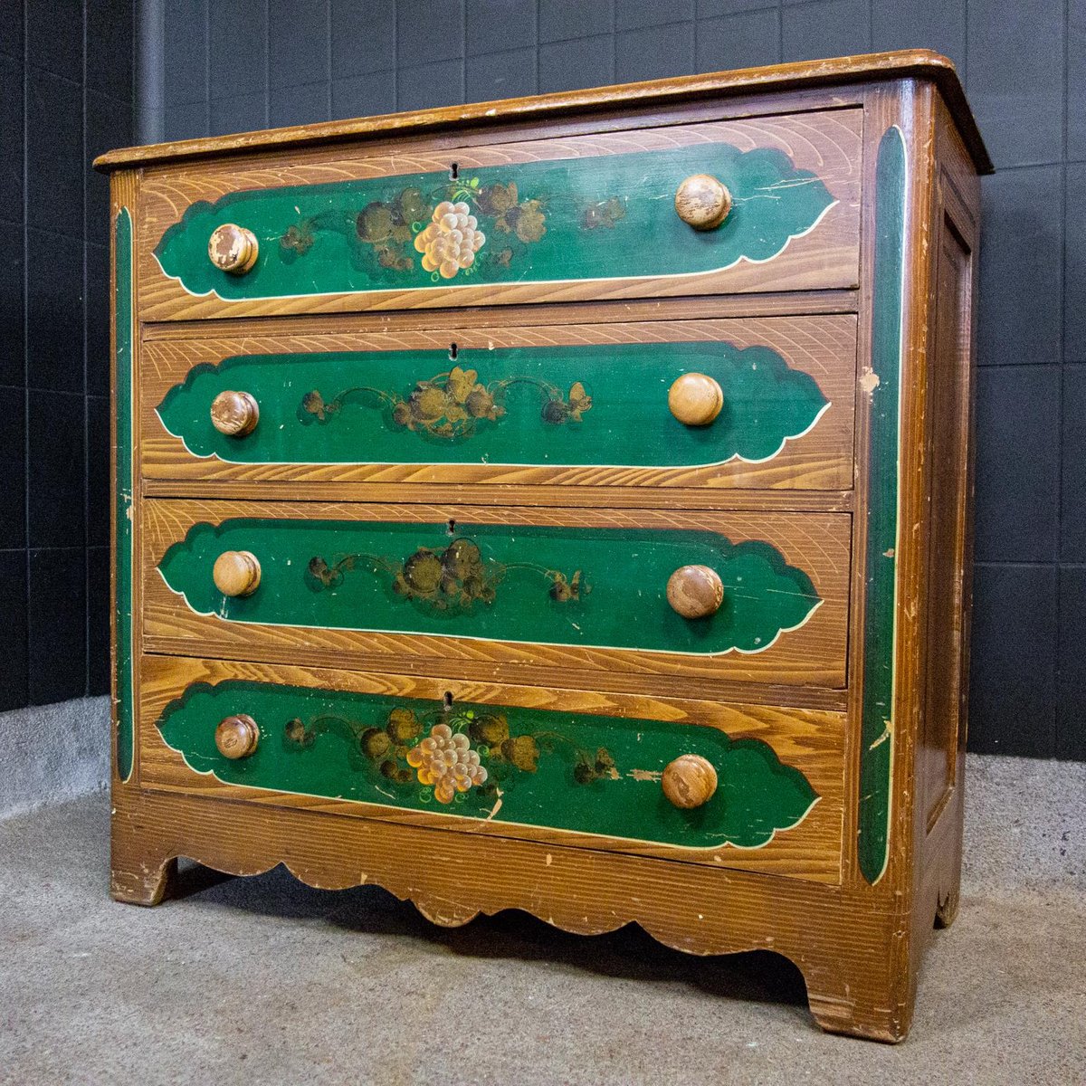 Antique Dutch Hand-Painted Dresser, 1900s for sale at Pamono