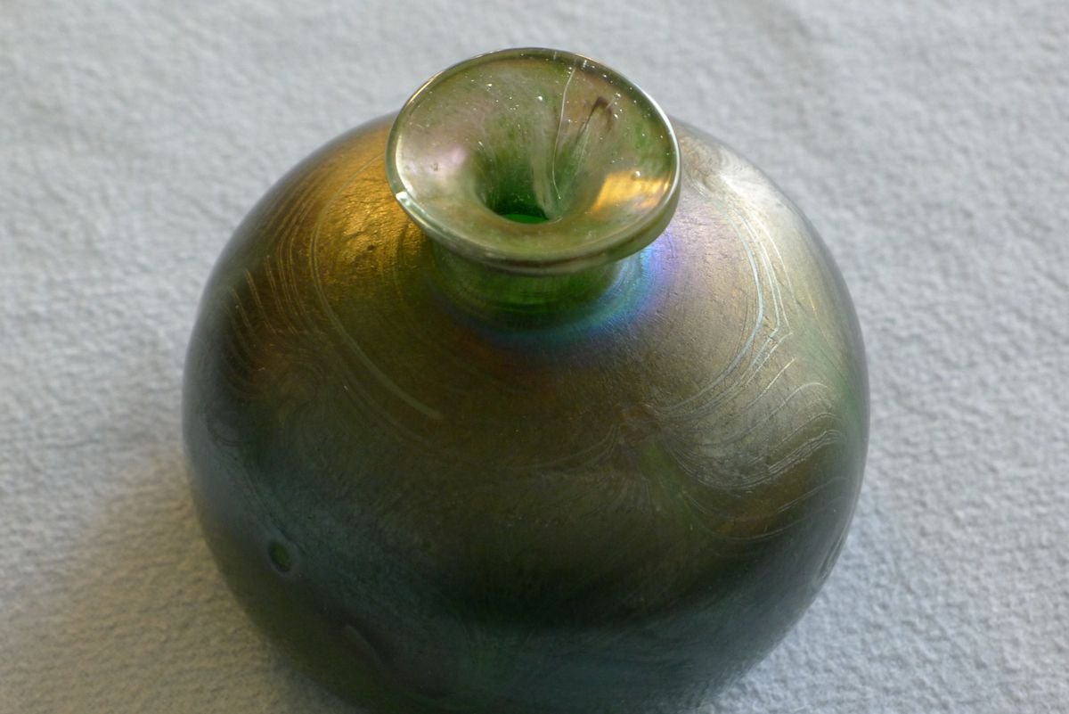 Art Nouveau Style Green Iridescent Glass Vase by Erwin Eisch, 1980s for ...