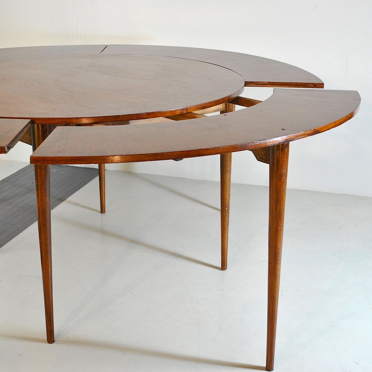 Model Flip Flap Dining Table from Dyrlund, 1960s for sale at Pamono