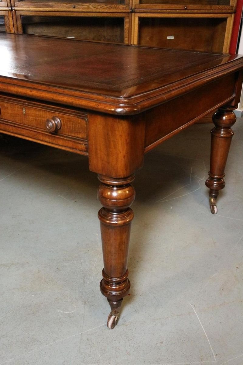Antique Mahogany Library Table bei Pamono kaufen