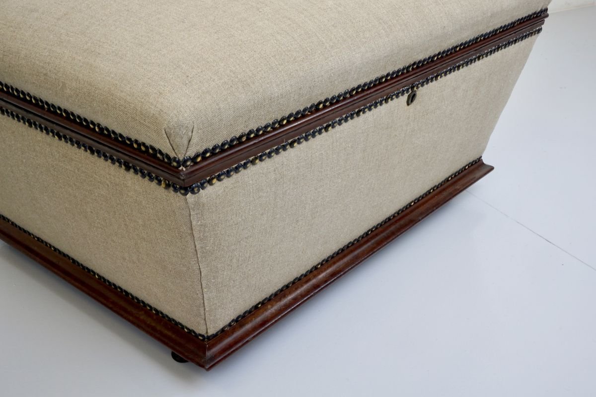 Ottoman for sale at Pamono