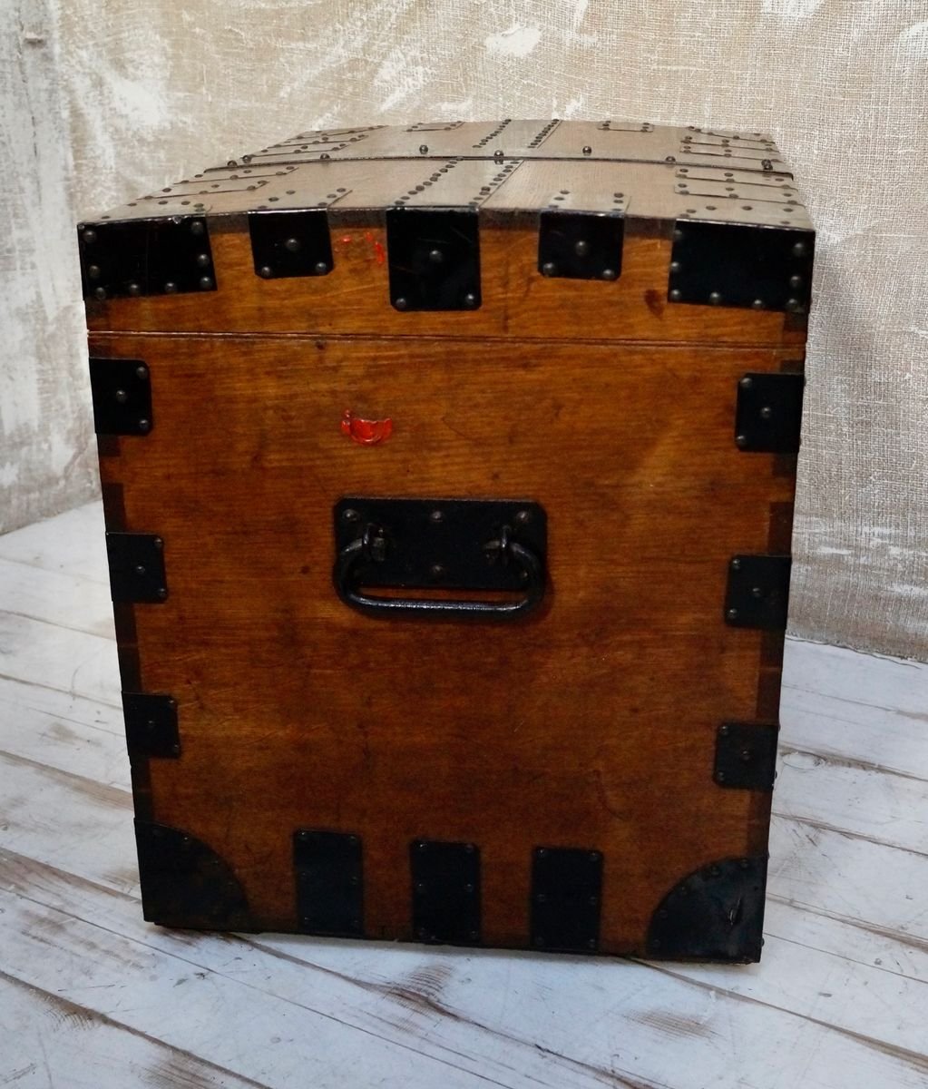 Victorian Silver Chest for sale at Pamono