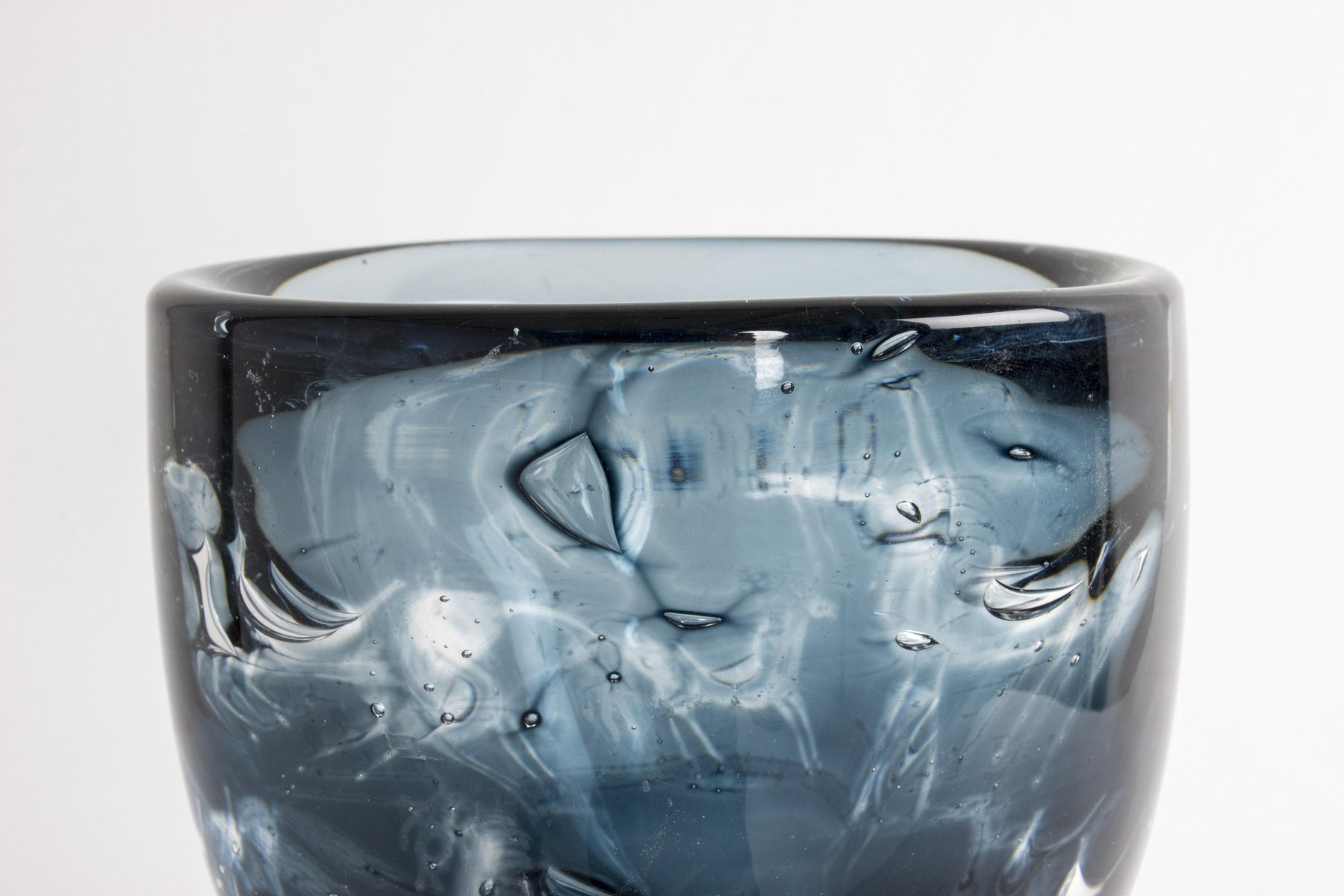 Ariel Vase by Ingeborg Lundin for sale at Pamono