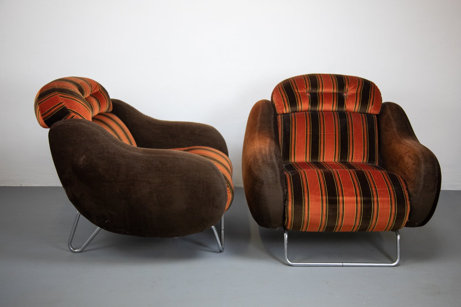 Space Age Lounge Chairs, 1970s, Set of 2 for sale at Pamono