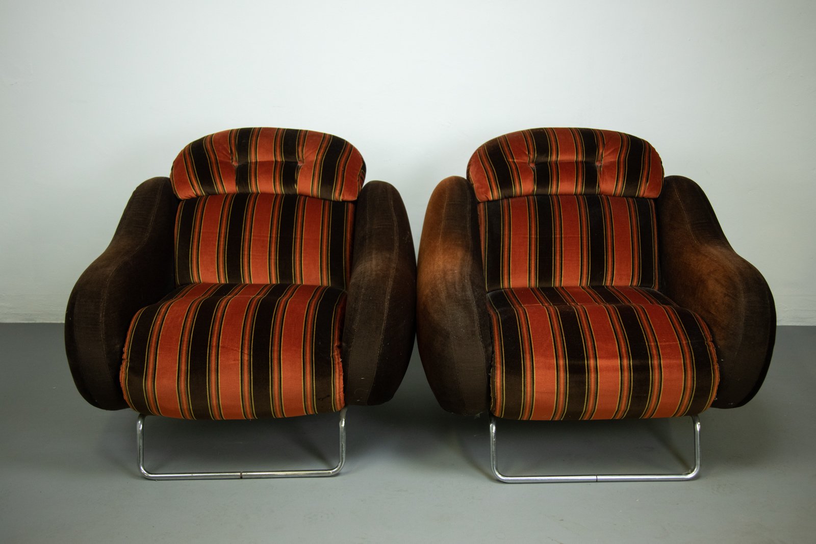 Space Age Lounge Chairs, 1970s, Set of 2 for sale at Pamono