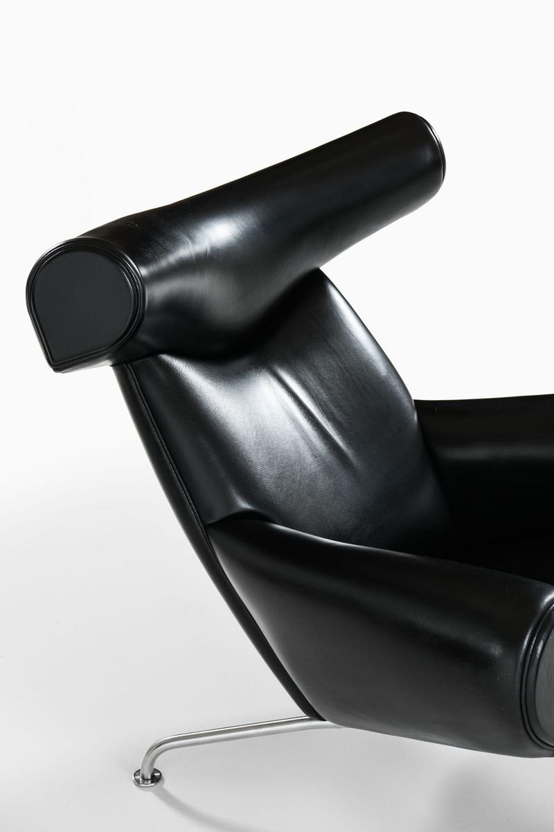 Set of Model Ej-100 Easy Chair and Stool by Hans Wegner for Erik ...