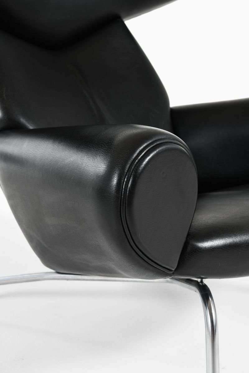 Set of Model Ej-100 Easy Chair and Stool by Hans Wegner for Erik ...