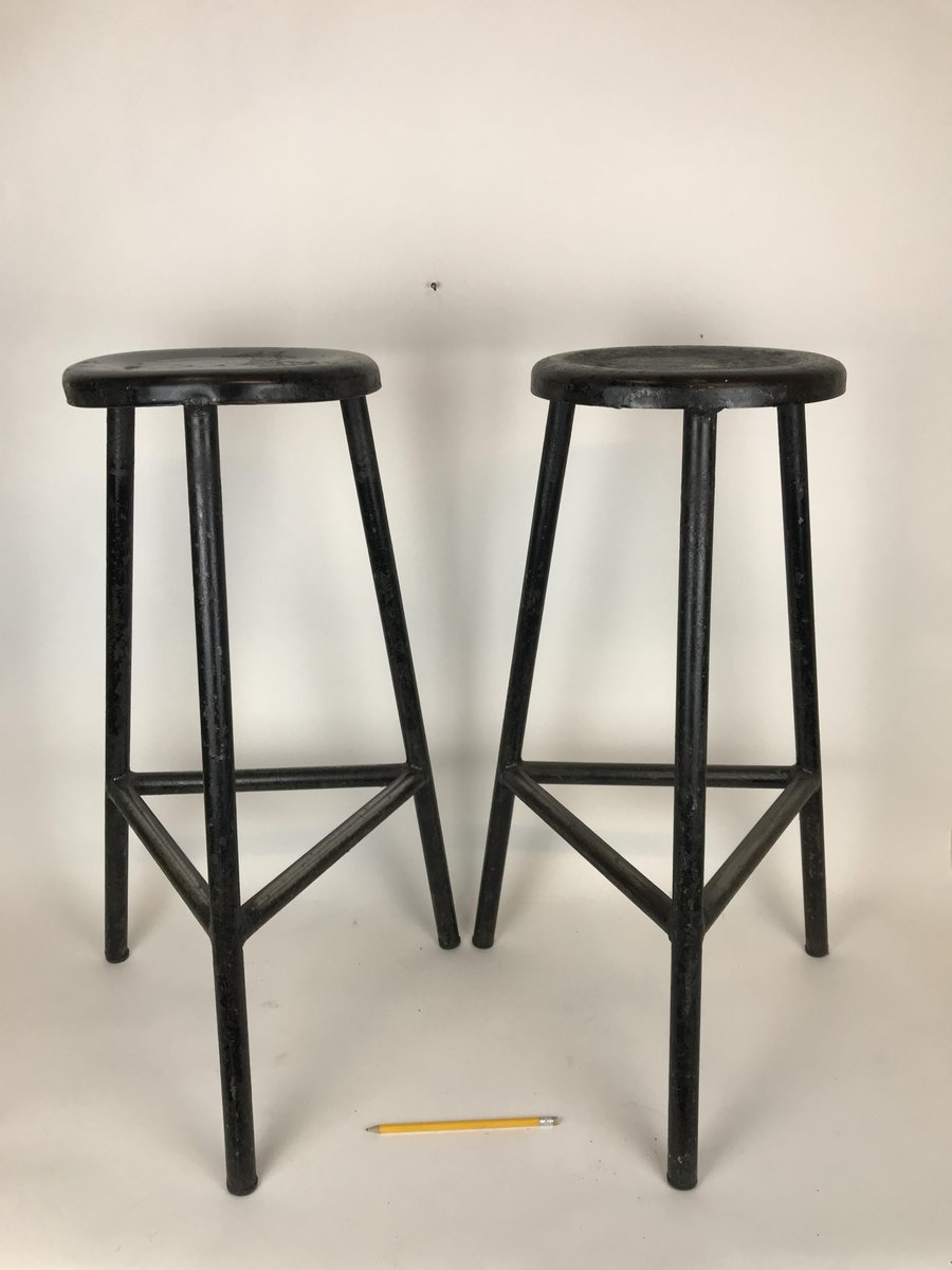 Set of Black Metal Three-Legged Bar Stools, 1960s, Italy for sale at Pamono