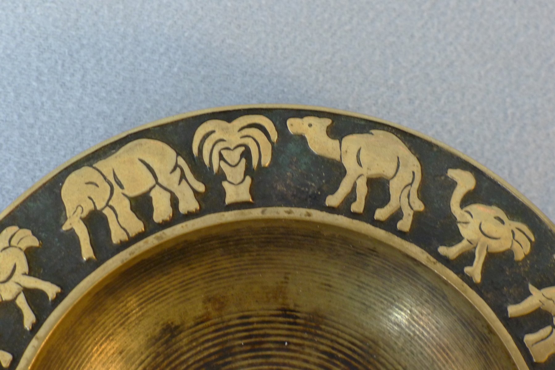 Bronze Ashtray in Brass with Elephant, Ostrich, Dromedary and Palm Tree ...
