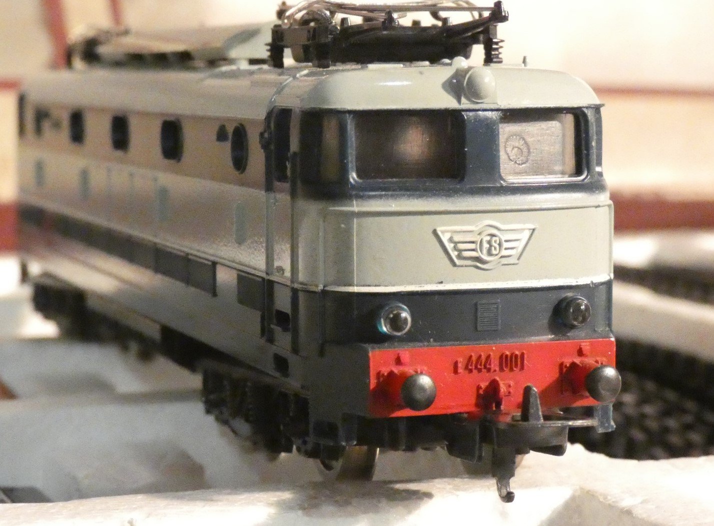 Locomotiva FS E.444.001 & Deutsche Bahn Euro Night Sleeping and Dining ...