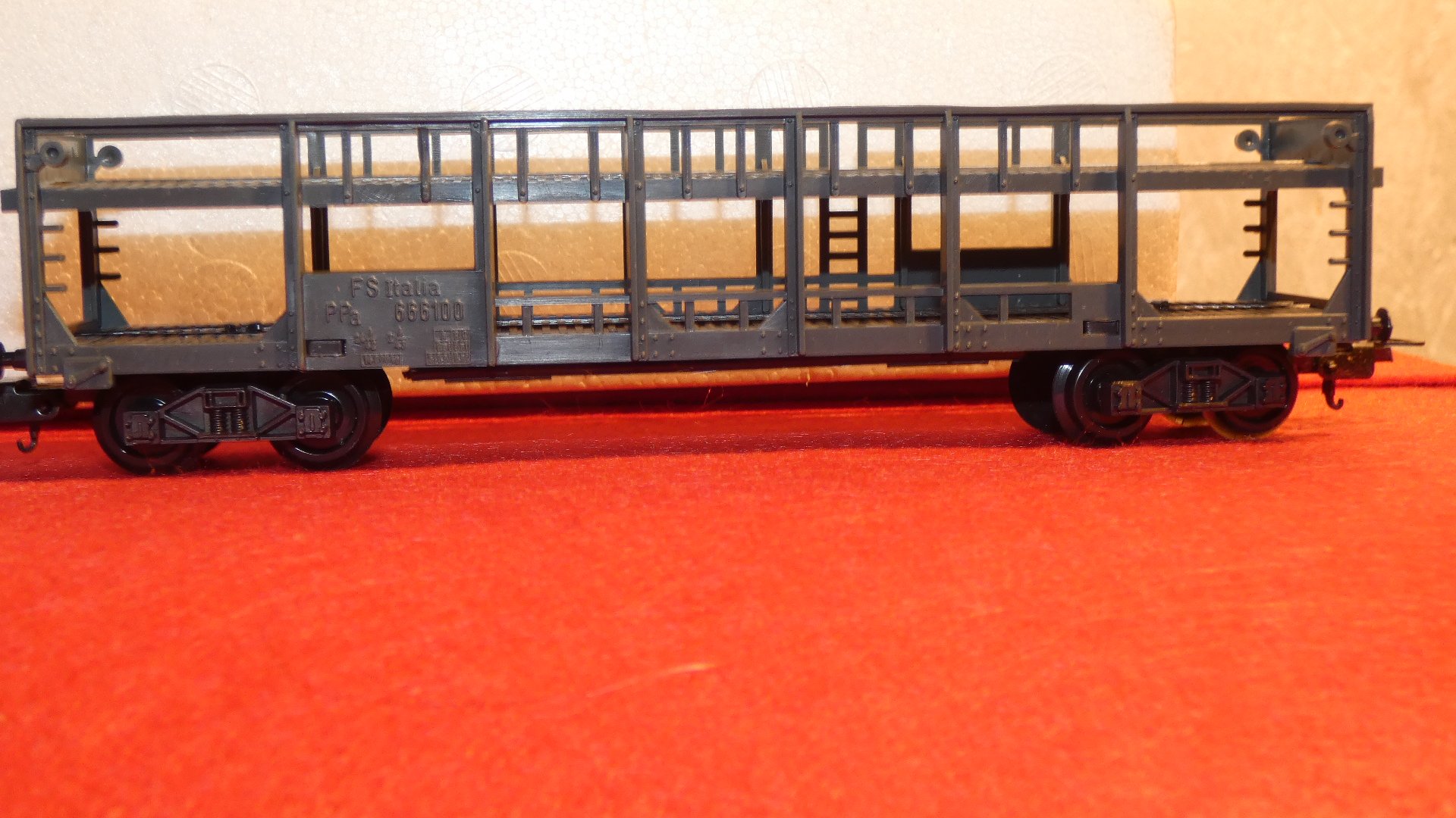 Diesel Locomotive SNCF 040.DE.532 SNCF with Transport Cars Mercedes ...