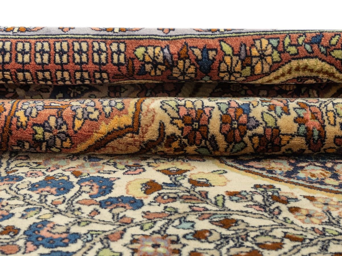 Ghom Rug, 1960s for sale at Pamono