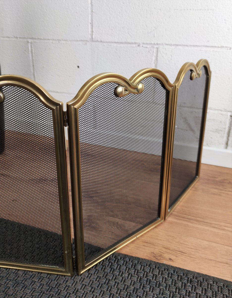 Italian Gilt Brass Fireplace Screen for sale at Pamono