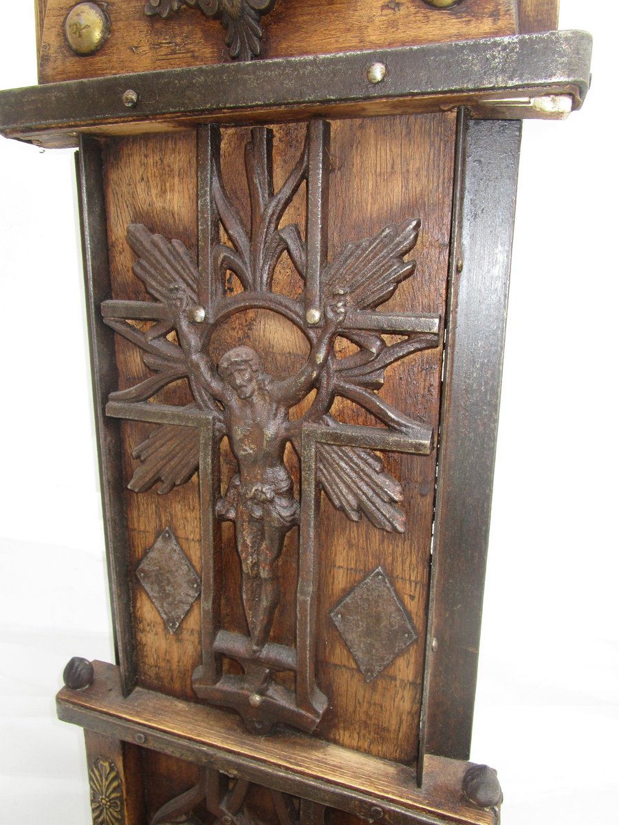 Church Alms Box for sale at Pamono